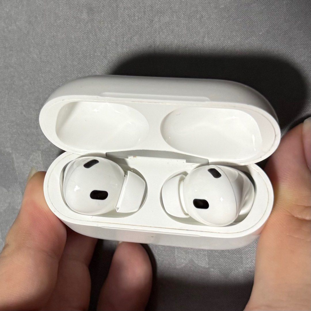 Apple AirPods Pro 2nd Generation, Audio, Earphones on Carousell