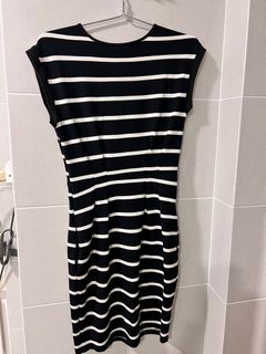 Authentic gucci intarsia cardigan, Luxury, Apparel on Carousell