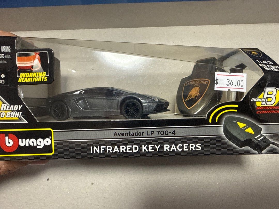 Bburago Lamborghini Aventador LP 700-4 Infrared Key Racers, Hobbies ...