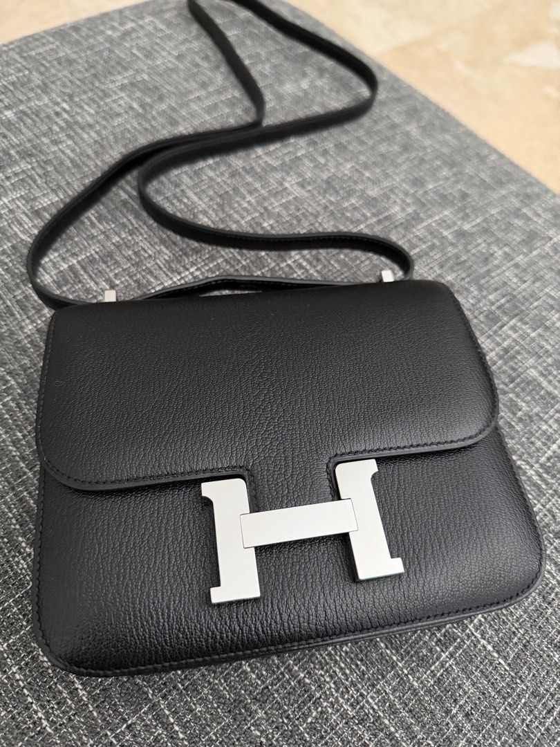 Constance 18 Black PHW, Women's Fashion, Bags & Wallets, Shoulder Bags ...
