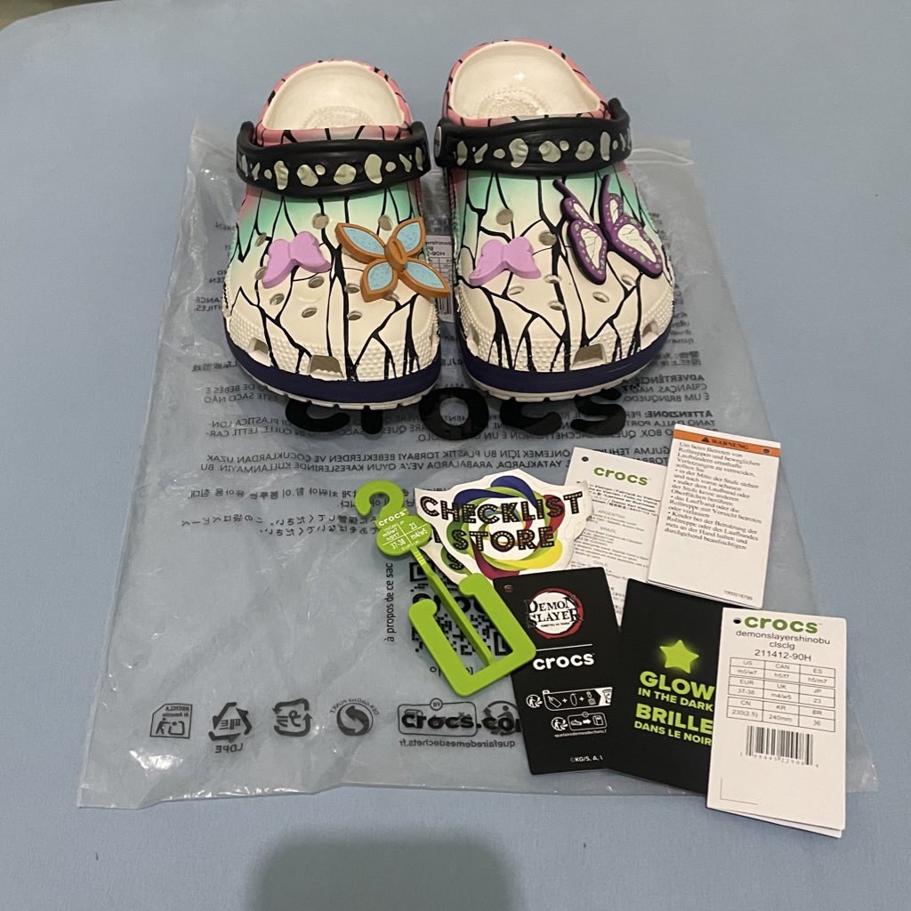 Crocs x Demon Slayer Shinobu Kocho Original Foot Locker ID, Fesyen ...