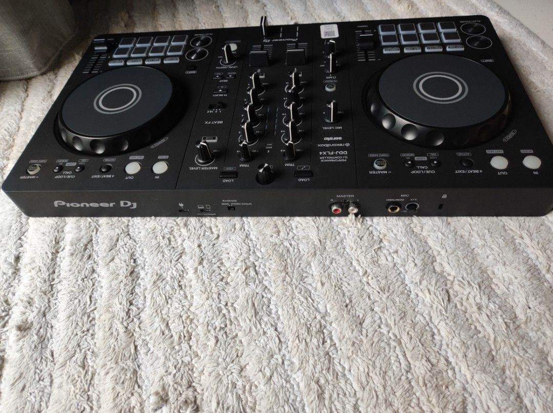 DDJ Flx 4, Audio, Other Audio Equipment on Carousell