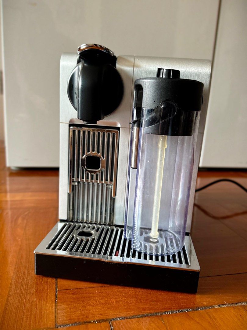 De’Longhi Nespresso EN750MB Lattissima Pro Original Espresso Machine ...