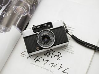 olympus pen f len,50-90 f3.5, Photography, Lens & Kits on Carousell