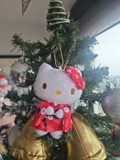 Azuma Makoto Hello Kitty Series Assorted Hydrangeas, Hobbies & Toys ...