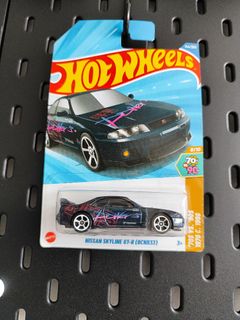 Hot Wheels Premium Timeless Icons Nissan Skyline GT-R R34, Hobbies ...