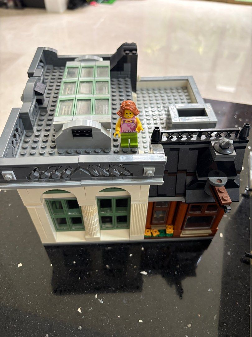 LEGO Creator Expert Bank Modular Building Set 10251, Hobbies & Toys ...
