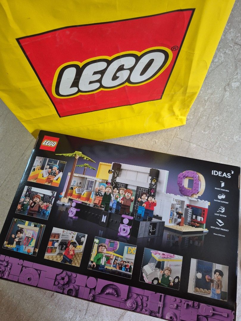 LEGO Ideas Friends Central Perk Set, Hobbies & Toys, Toys & Games on ...