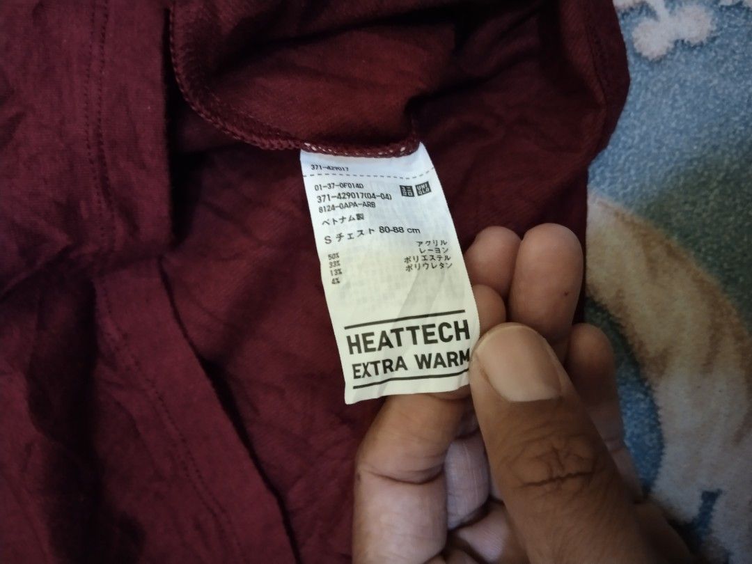 Men's winter inner uniqlo heattech extra warm ( S ) maroon color, Men's ...