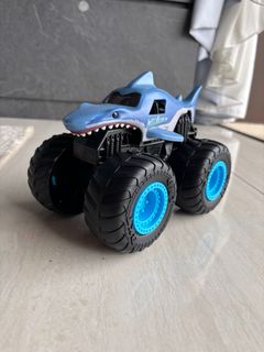 Monster Jam World Finals Big Air challenge, Hobbies & Toys, Toys ...