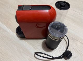 Nespresso 咖啡機, 家庭電器, 廚房電器, 咖啡機及咖啡壺 - Carousell