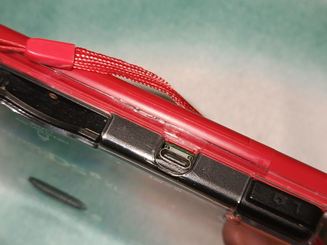 Nintendo DSi XL Super Mario Bros. 25th Anniversary, Video Gaming, Video ...