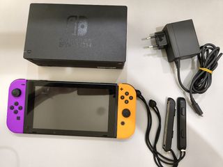 Nintendo Switch OLED Mario Kart 8 Deluxe Set, Video Gaming, Video Game ...