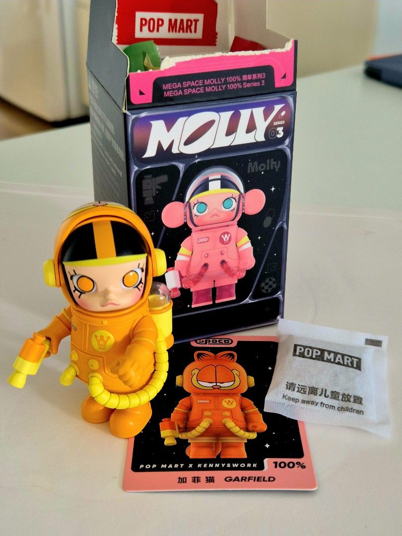 POP MART Mega Space Molly, Garfield Series 3 100%, Blind Box (Not 400% ...