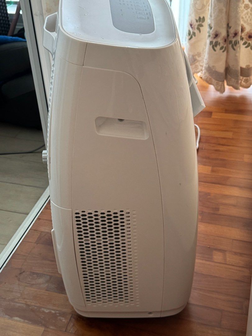 Portable Aircon Midea 9000BTU Portable Air Controller, TV & Home ...