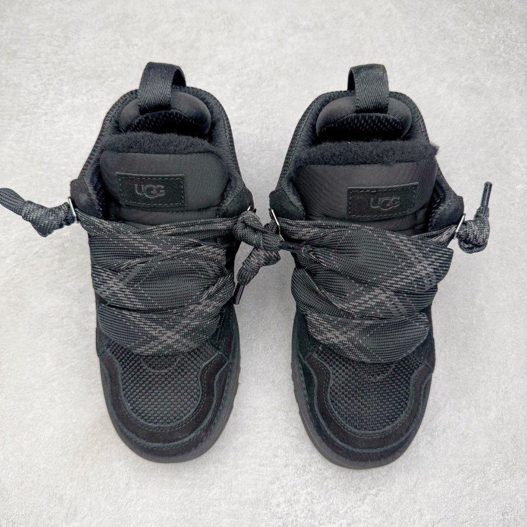 UGG Lowmel Sneakers, 女裝, 鞋, 波鞋 - Carousell