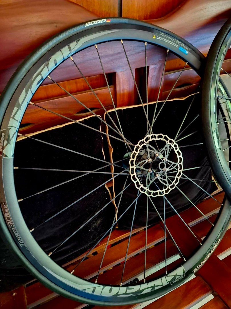 Vision Team 30 Disc Wheelset, Sports Equipment, Bicycles & Parts ...