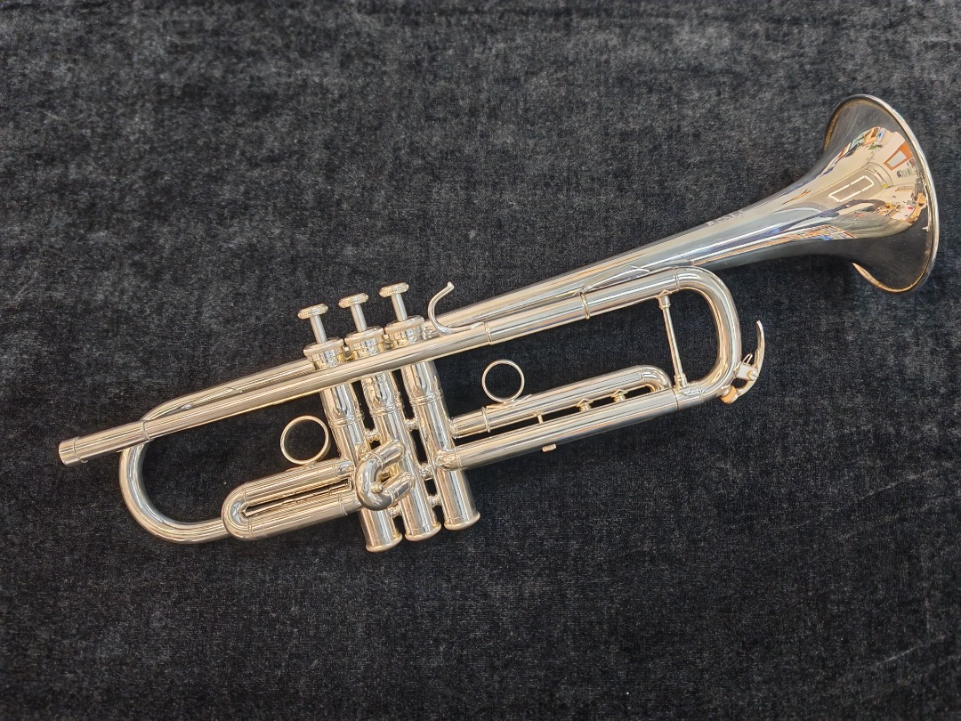 Yamaha Trumpet - CUSTOM, Hobbies & Toys, Musical Instruments on Carousell
