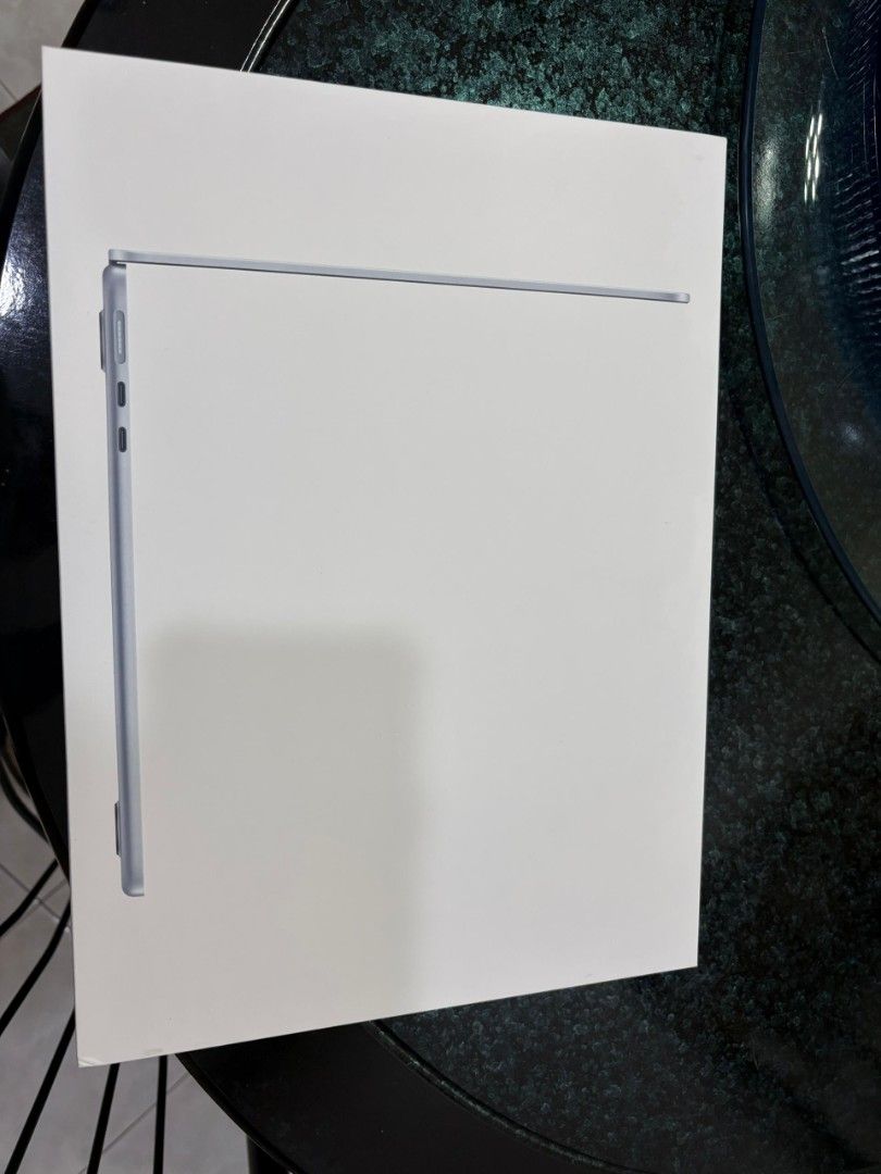 13-inch MacBook Air M4, Computers & Tech, Laptops & Notebooks on Carousell