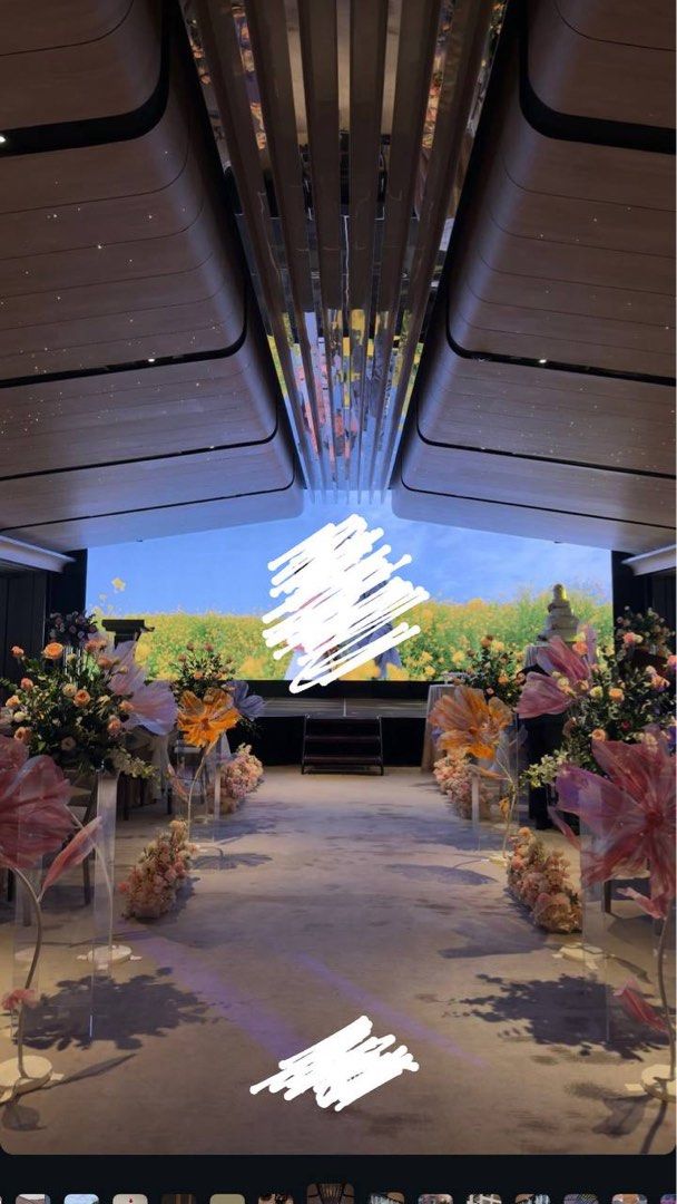 1m Flower Hedges, Hobbies & Toys, Flowers & Bouquets on Carousell