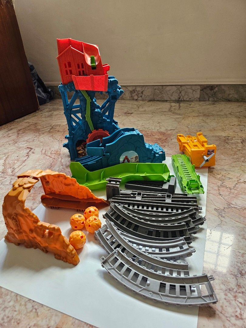 2019 Thomas & Friends TrackMaster CAVE COLLAPSE Set, Hobbies & Toys ...