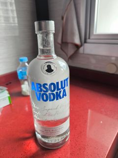 Absolut Vodka 1.0Liter, Food & Drinks, Alcoholic Beverages on Carousell
