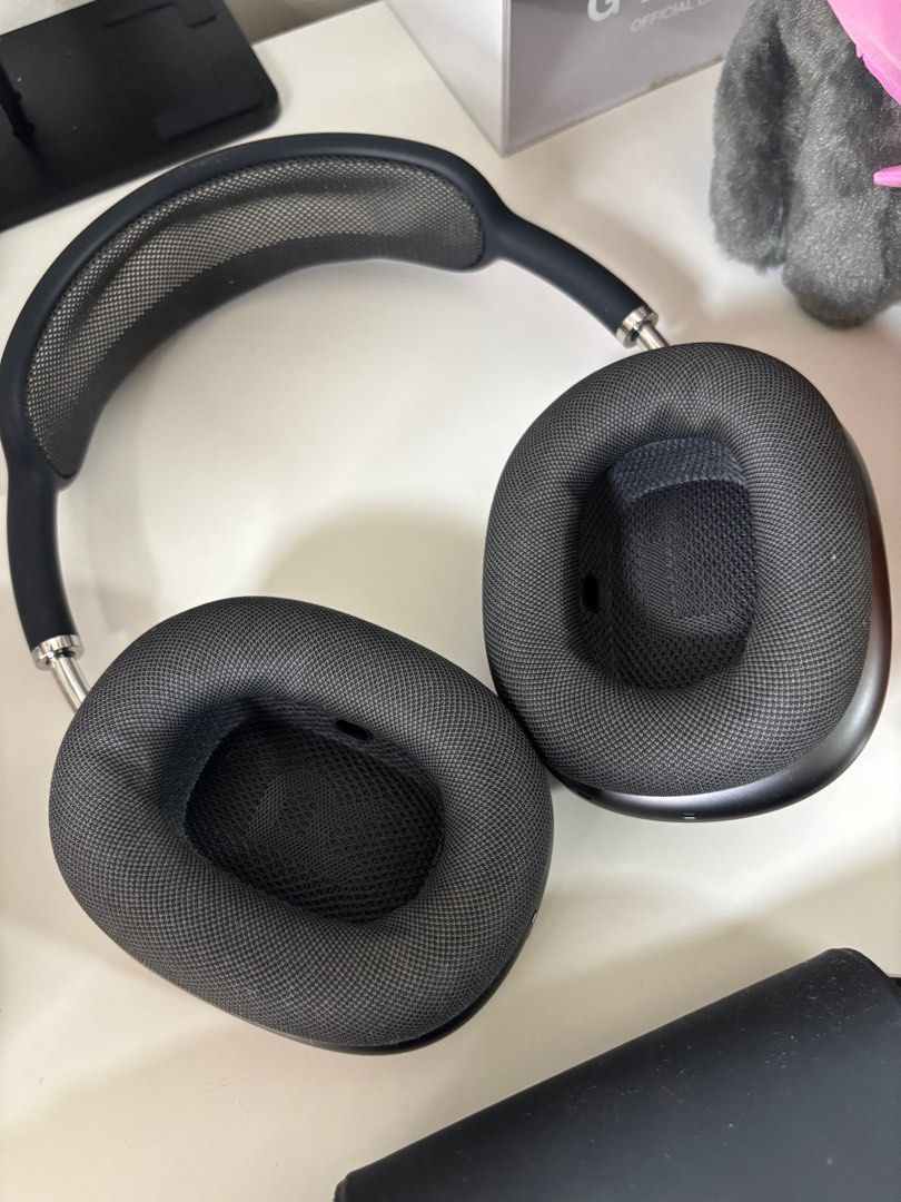 AirPods Max gen 1 space grey, Audio, Headphones & Headsets on Carousell