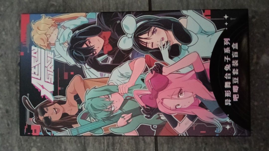 Alien Stage Ivan Mizi Sua Hyuna alnst blindbox, keychains & badges ...