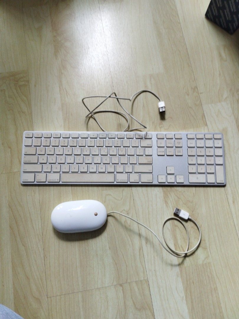 Apple Mac Wired Keyboard and Mouse, Computers & Tech, Parts ...