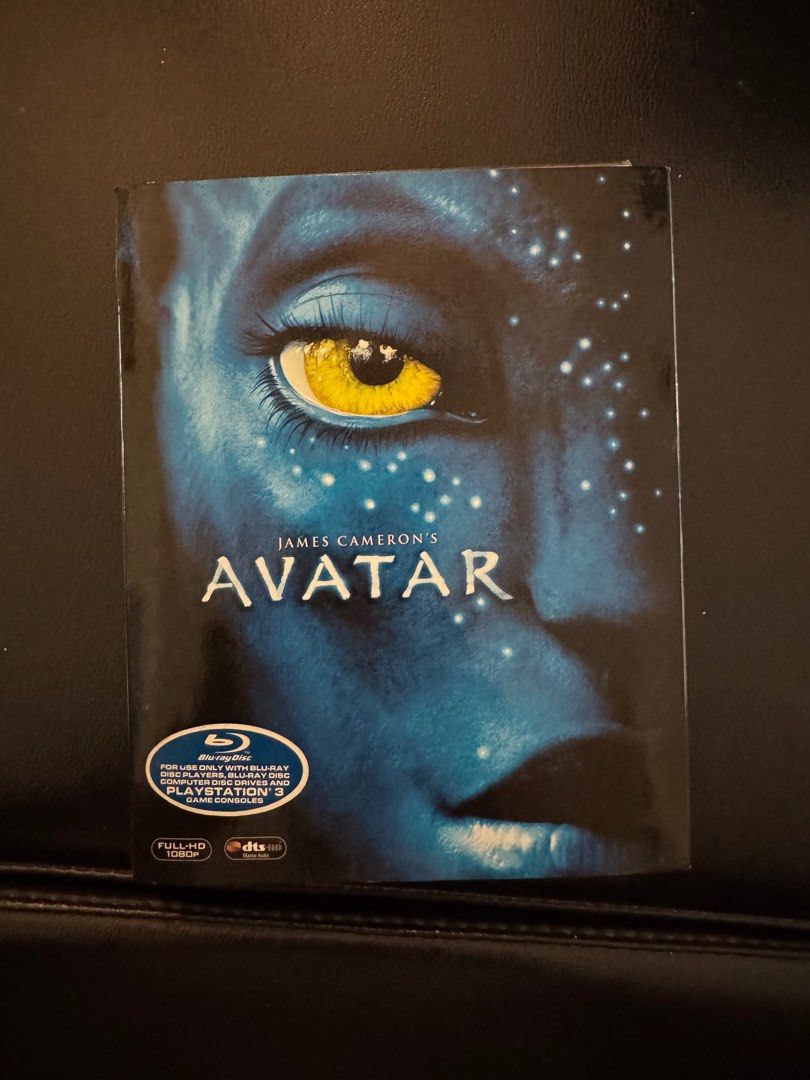 Avatar Blu-ray Disc - James Cameron, Hobbies & Toys, Music & Media, CDs ...