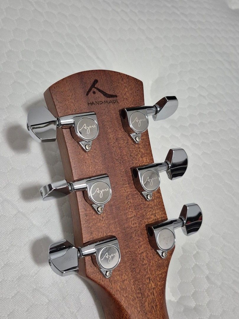 Ayers OM01c Sun Acoustic Guitar, Hobbies & Toys, Musical Instruments on ...
