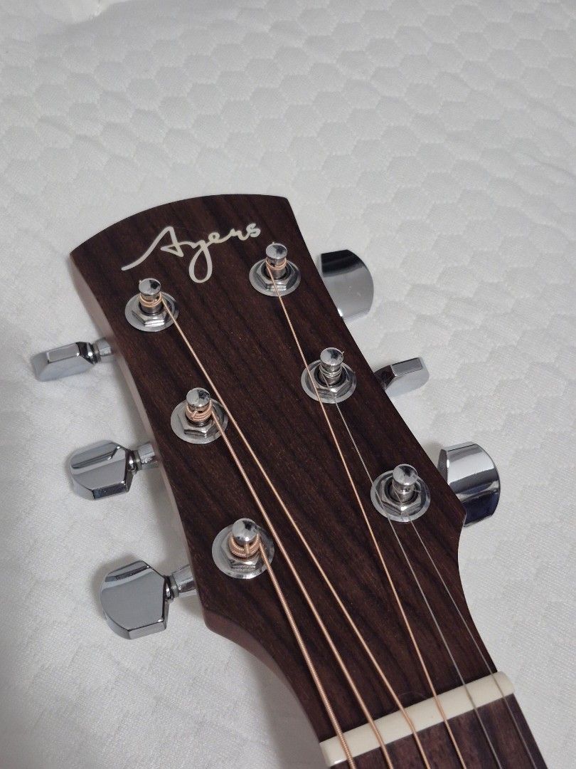 Ayers OM01c Sun Acoustic Guitar, Hobbies & Toys, Musical Instruments on ...