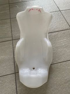 Baby Bathtub |Ergonomic |spine support, Babies & Kids, Bathing ...