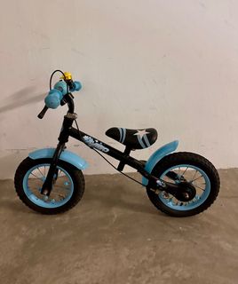 PentaFlex Balance Bike - Black, Sports Equipment, Bicycles & Parts, Bicycles on Carousell