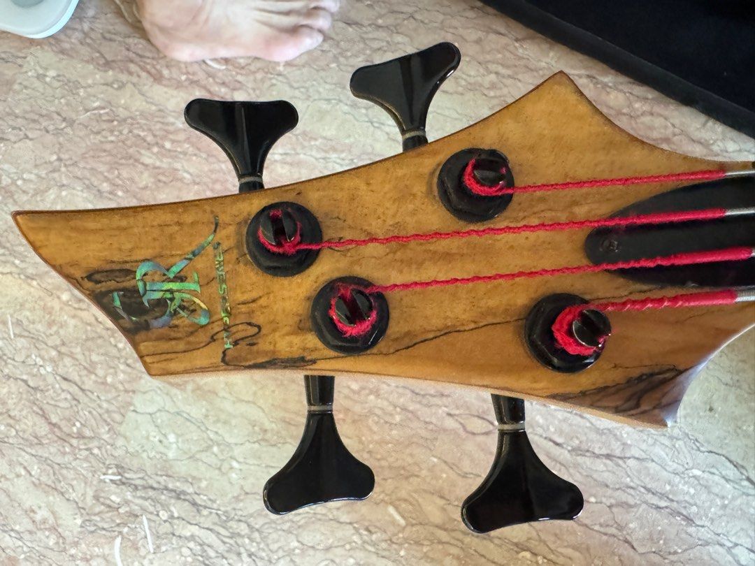 Bass Guitar - Grass Roots - GV-FR-105 Hyper Series, Hobbies & Toys ...