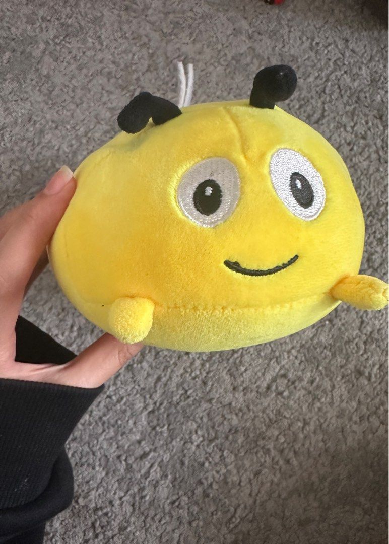 Bee Plush Toy, Hobbies & Toys, Toys & Games on Carousell