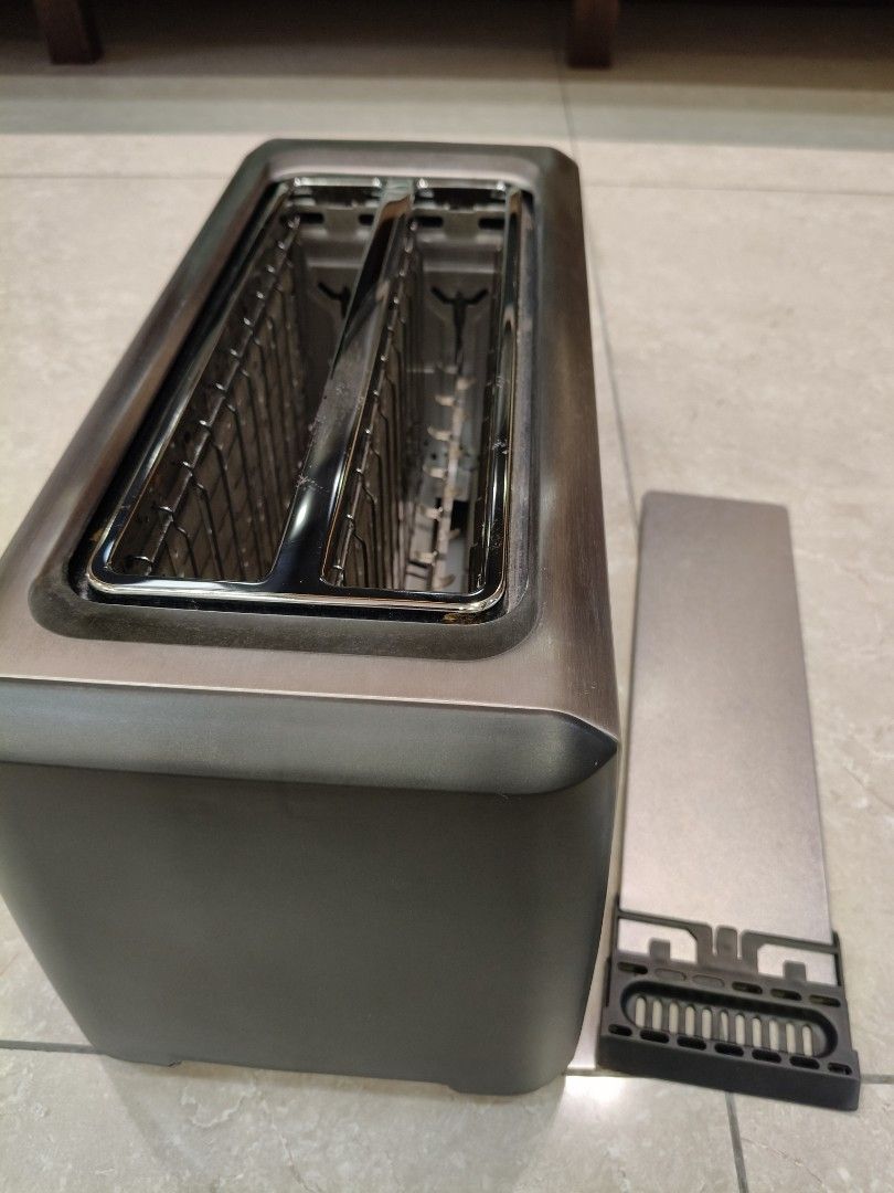 Breville The Bit More Plus 4 Slice Toaster, TV & Home Appliances ...