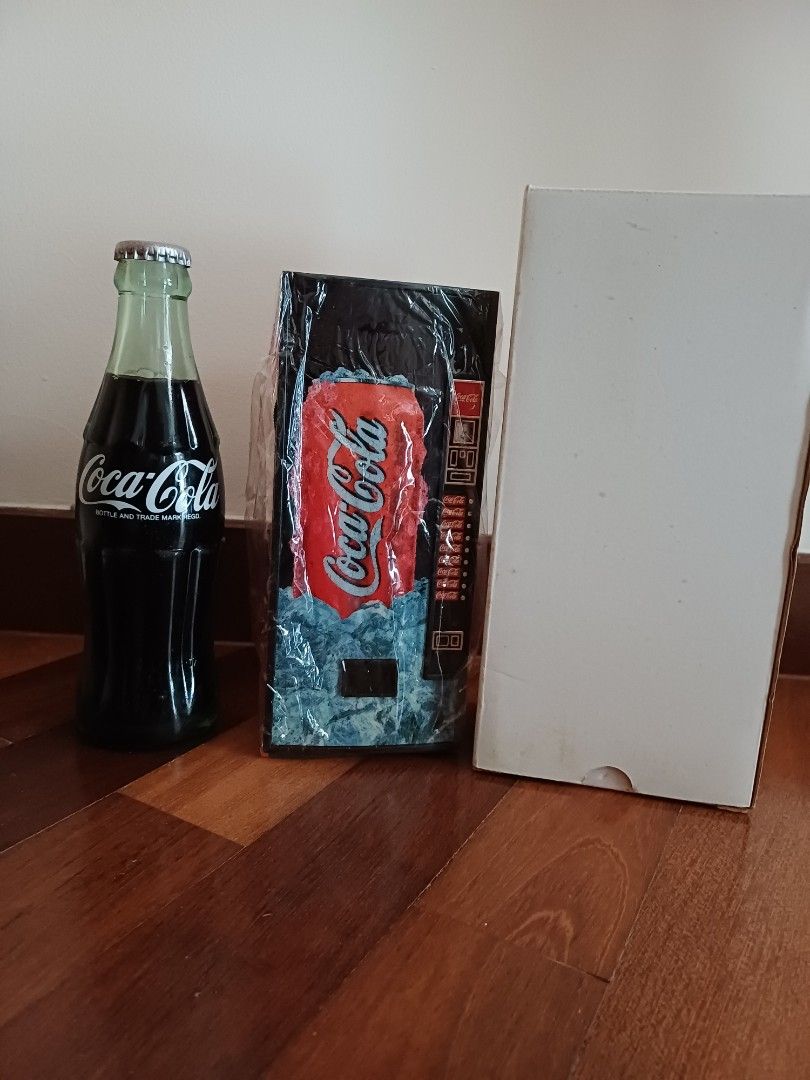 Coca cola dispenser radio clock., Hobbies & Toys, Memorabilia ...