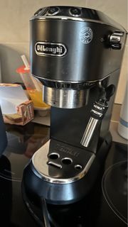 DeLonghi Dedica Style EC685M Espresso Coffee Machine, TV & Home ...