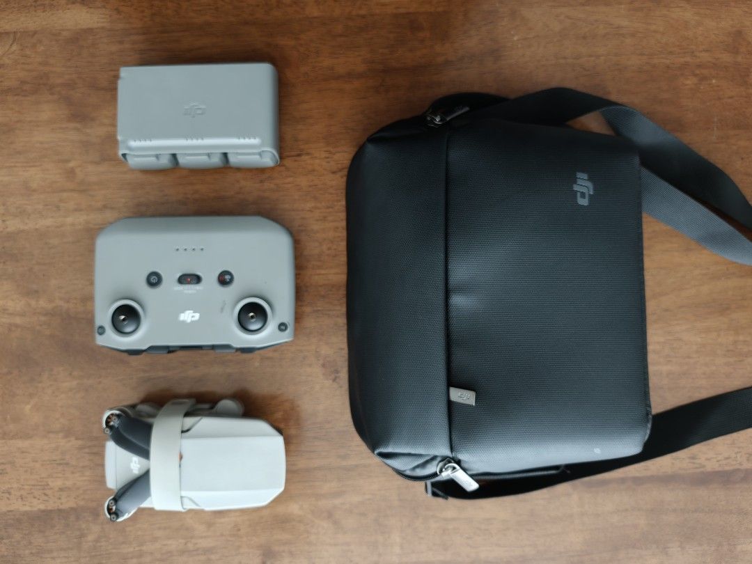 DJI Mini 2se Fly More Combo - Excellent Condition, Photography, Drones ...