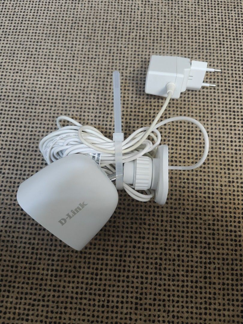 D-Link Outdoor Security Camera with Power Adapter, Furniture & Home ...