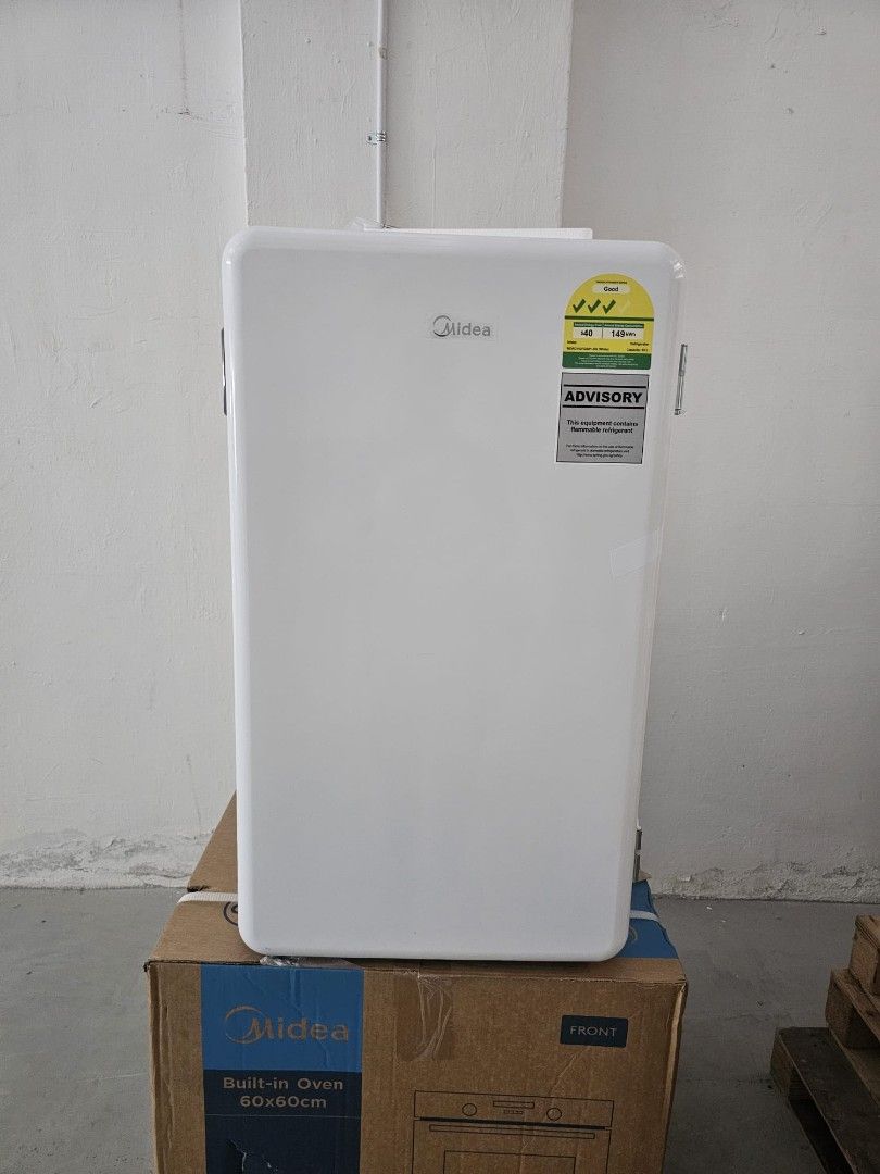 🔥DS🔥 Midea 93L Bar Fridge Model: MDRD143FGB01-SG/ ☎️Joanna 90277499, TV ...