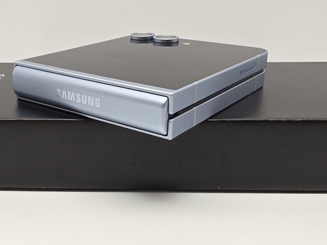 Galaxy Z Flip 6 Blue 256GB, Mobile Phones & Gadgets, Mobile Phones ...