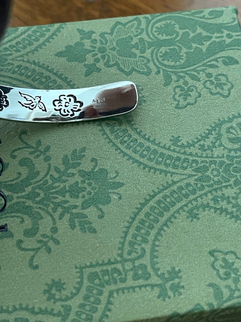 Gucci Women Blind for love Bracelet, Women's Fashion, Jewelry ...