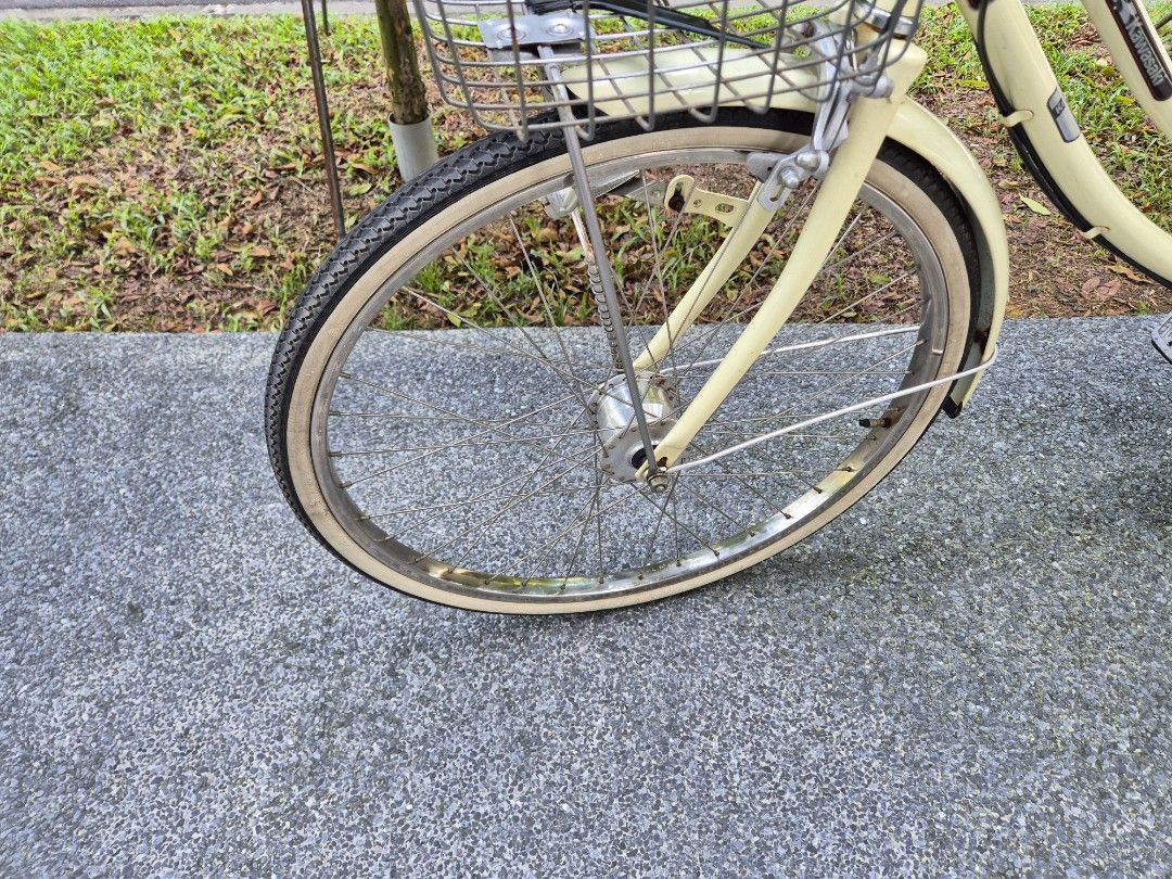 Kawasaki City Bike - Cream, Sports Equipment, Bicycles & Parts, Bicycles on Carousell