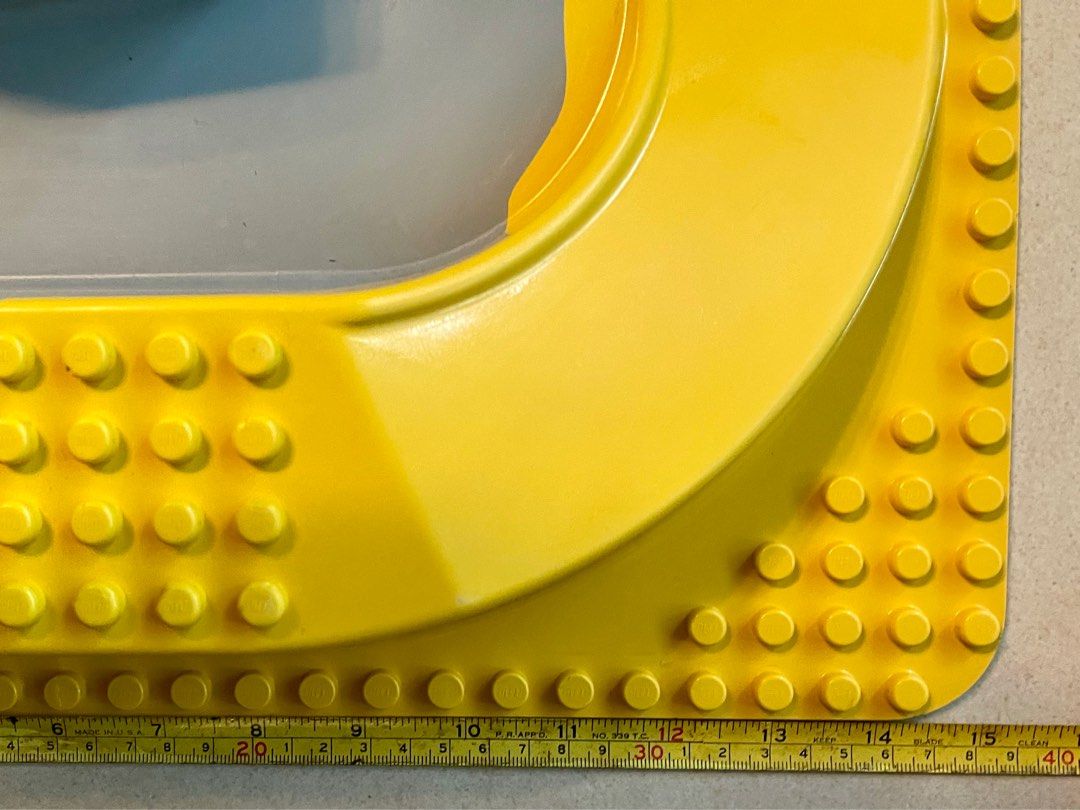 LEGO Duplo Baseplate - Large Curved Raised Landscape, Hobbies & Toys ...