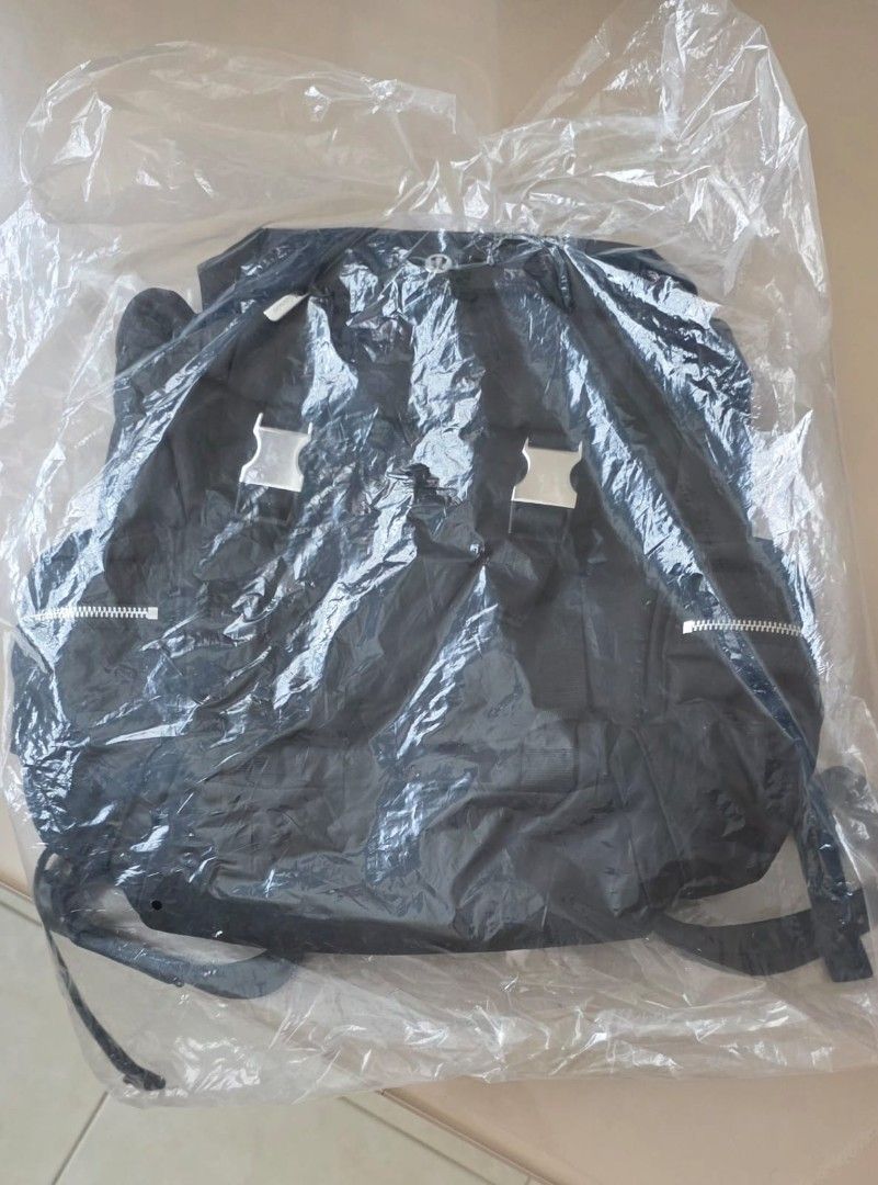 Lululemon Wunderlust 14L Backpack - Black, Men's Fashion, Bags ...
