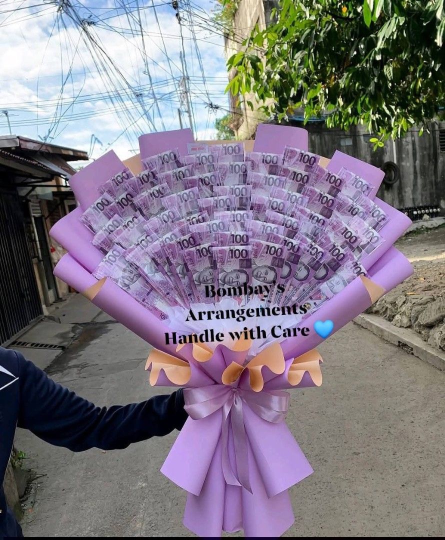 Money Bouquet Maganda 😍, Hobbies & Toys, Stationary & Craft, Flowers ...