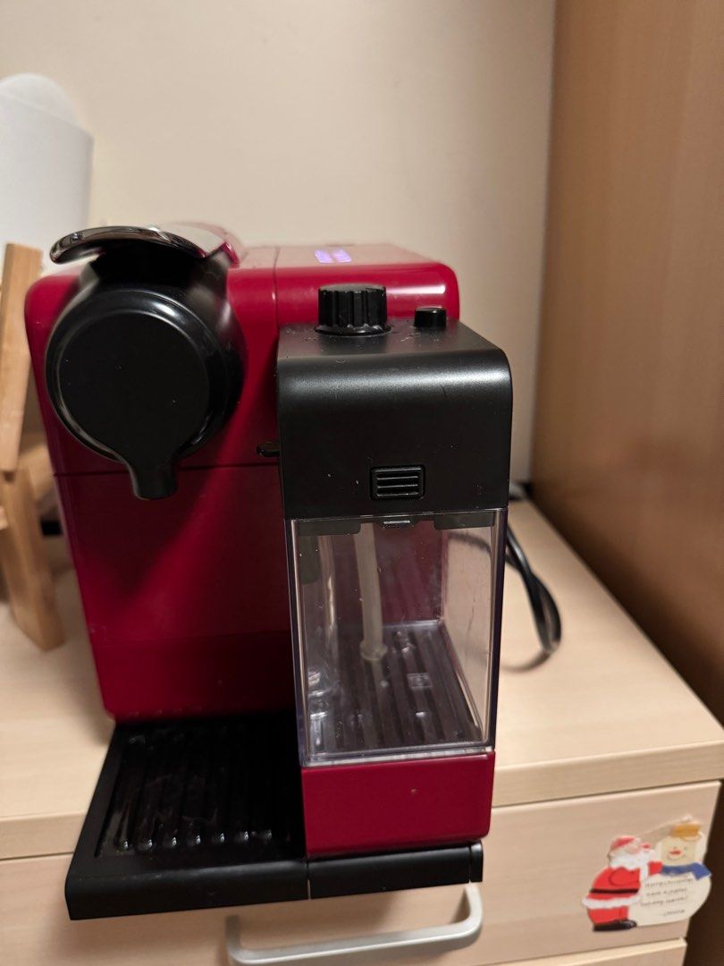 Nespresso Latissima Touch Coffee Machine, 家庭電器, 廚房電器, 咖啡機及咖啡壺 - Carousell