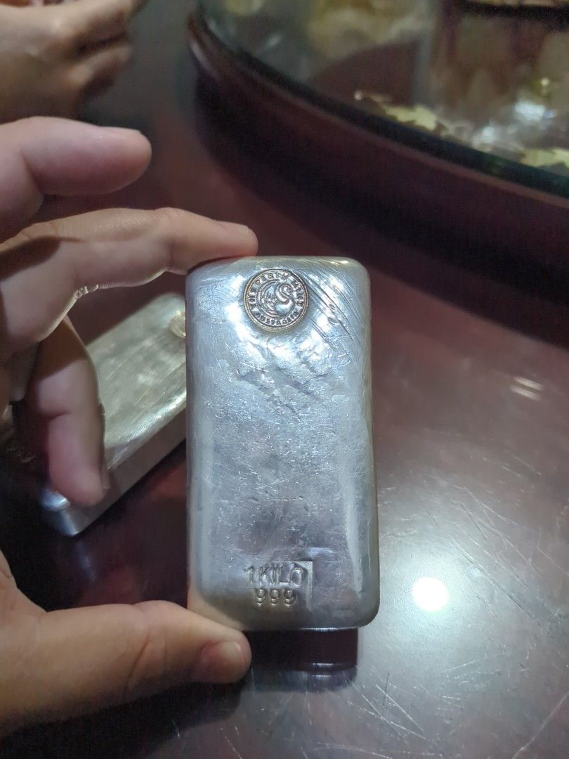 Perth Mint Silver Bar 1kg, Everything Else on Carousell